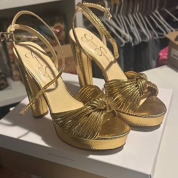 Jessica Simpson | Shoes | Jessica Simpson Immie Gold Platform Sandals ...